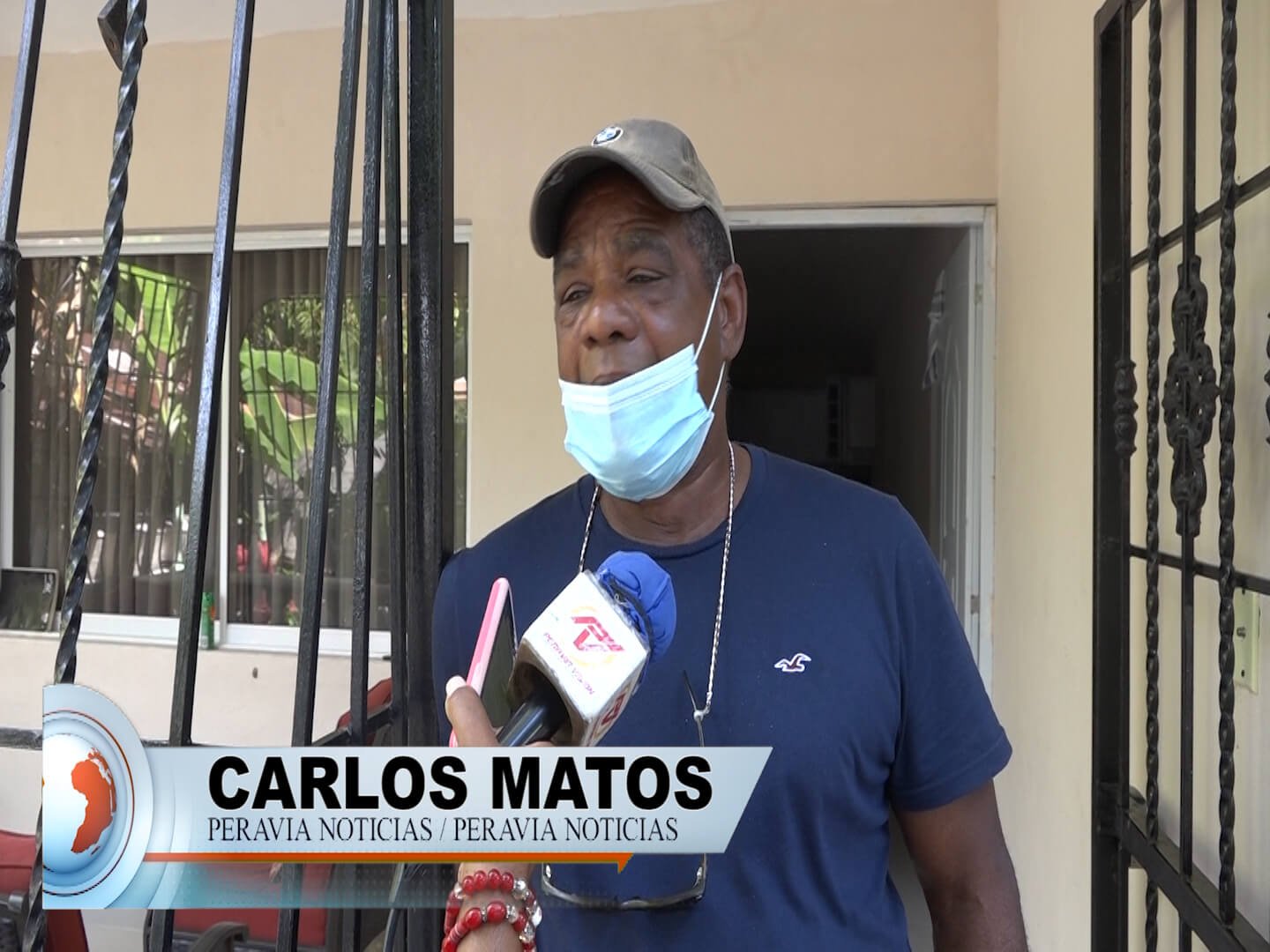 Parcelero en Las Barias, se muestra preocupado ante continuación ...