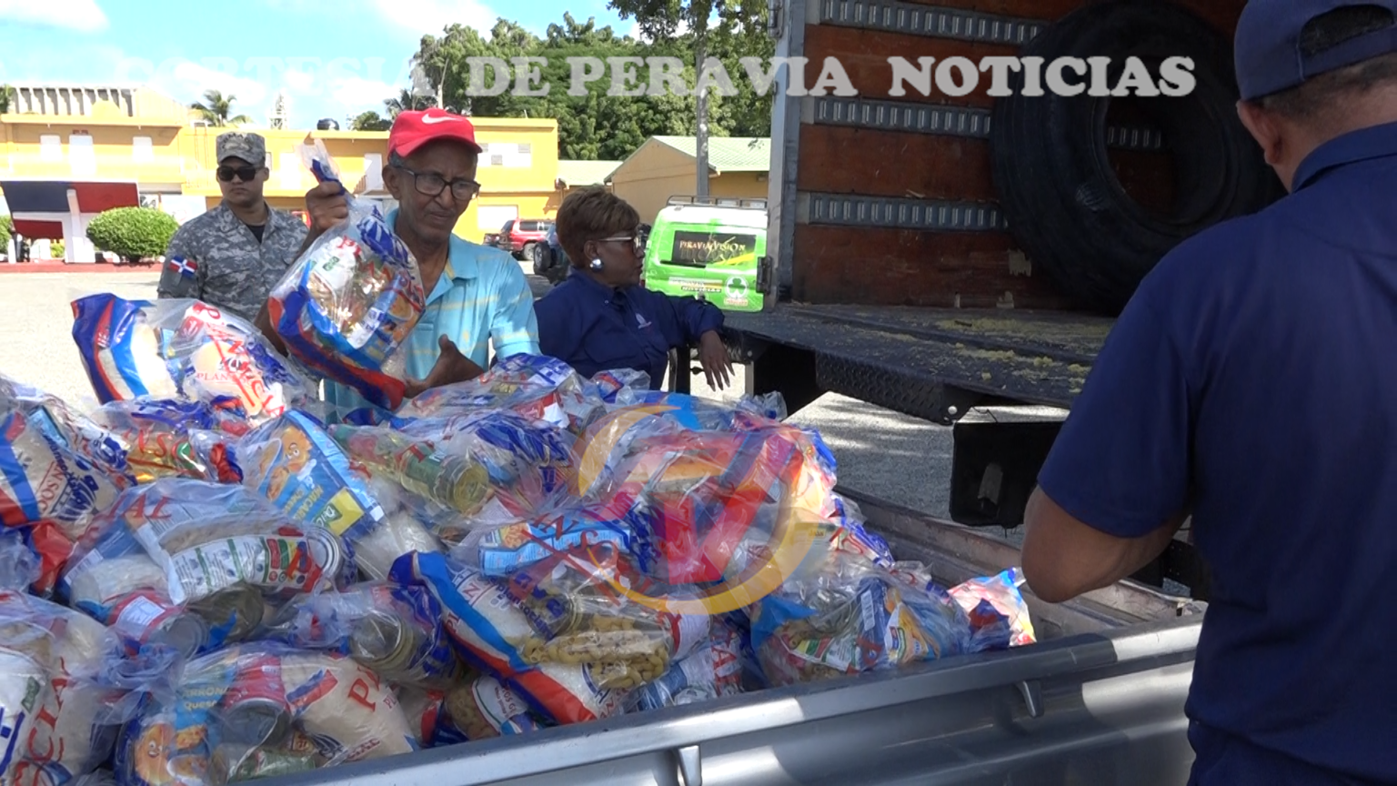 Plan Social De La Presidencia En La Zona Realiza Entrega De Raciones Alimenticias Trebol Cable 